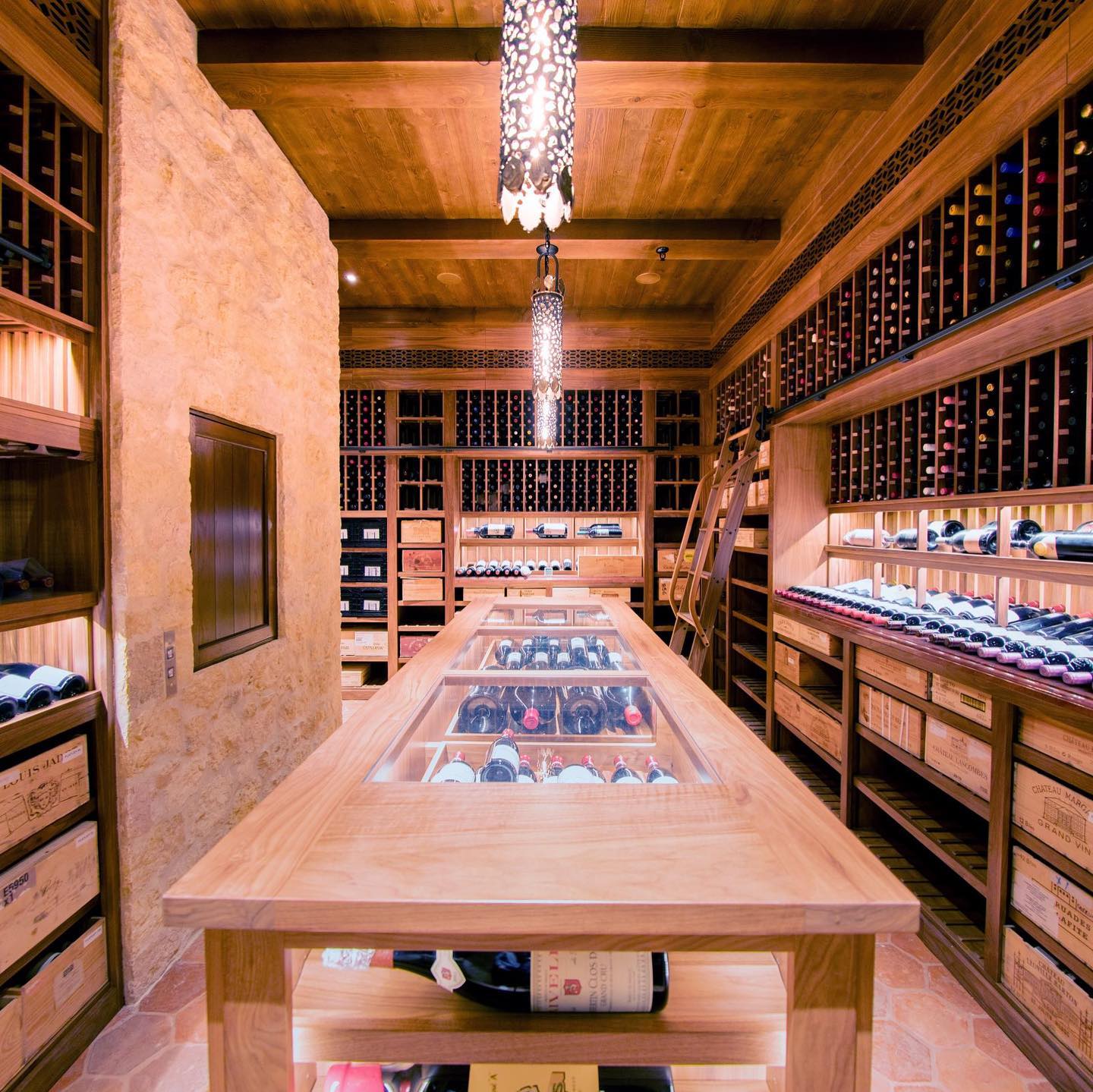 Personalized Wine Cellar - Custom Wine Cellar Designers