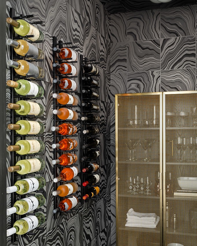 Contemporary Wine Rack Wall Mount Display For Small Spaces